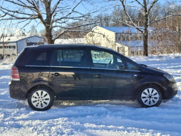 Melns Opel Zafira 2006 Plungė, ar dzinēja tilpumu 1.91 L un nobraukumu 344 tūkst. km par 1350 €, foto 10 vietnē AUTOMOTO.COM.LV