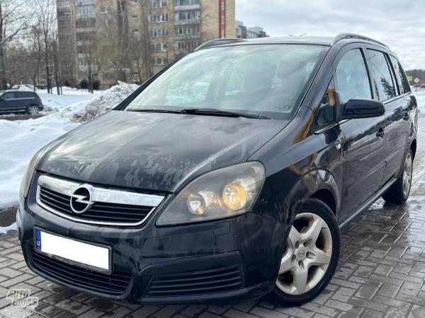 Melns Opel Zafira 2006 Kauņa, ar dzinēja tilpumu 1.90 L un nobraukumu 390 tūkst. km par 1650 €, foto 5 vietnē AUTOMOTO.COM.LV