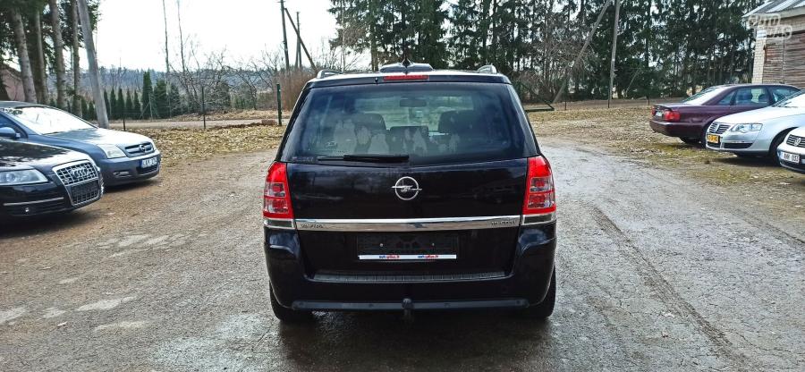 Melns Opel Zafira 2006 Viļņa, ar dzinēja tilpumu 1.90 L un nobraukumu 290 tūkst. km par 2850 €, foto 8 vietnē AUTOMOTO.COM.LV