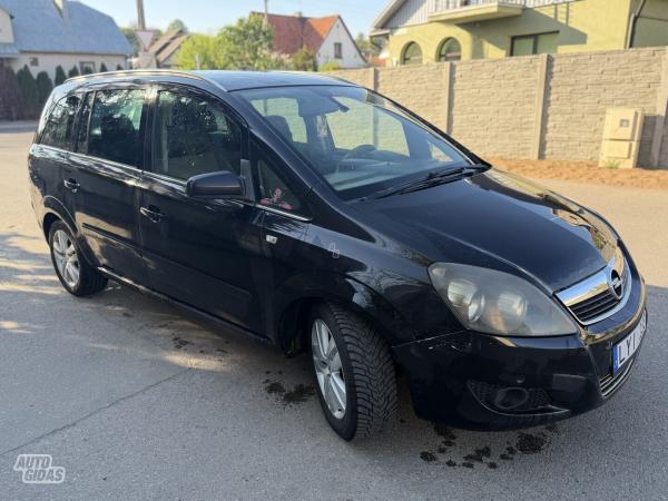 Black Opel Zafira 2006 in Kaunas, with an engine capacity of 1.90 L and mileage of 400 thousand km for 850 €, photo 3 on AUTOMOTO.COM.LV
