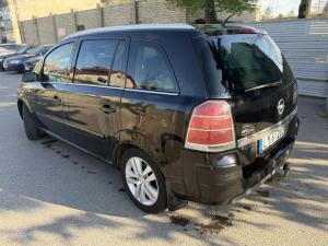 Черный Опель Зафира 2006 в Каунас, объемом двигателя 1.90 л и пробегом 400 тыс. км за 850 €, фото 8 на AUTOMOTO.COM.LV