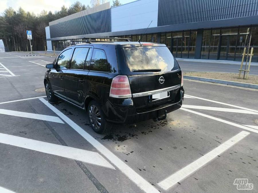 Melns Opel Zafira 2006 Utena, ar dzinēja tilpumu 1.90 L un nobraukumu 384 tūkst. km par 1499 €, foto 4 vietnē AUTOMOTO.COM.LV