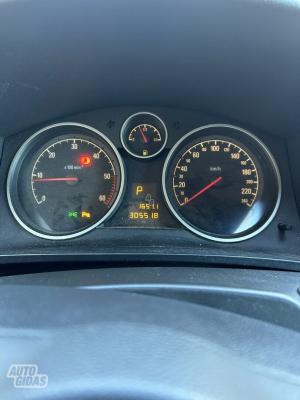Melns Opel Zafira 2006 Viļņa, ar dzinēja tilpumu 1.90 L un nobraukumu 305 tūkst. km par 1450 €, foto 12 vietnē AUTOMOTO.COM.LV