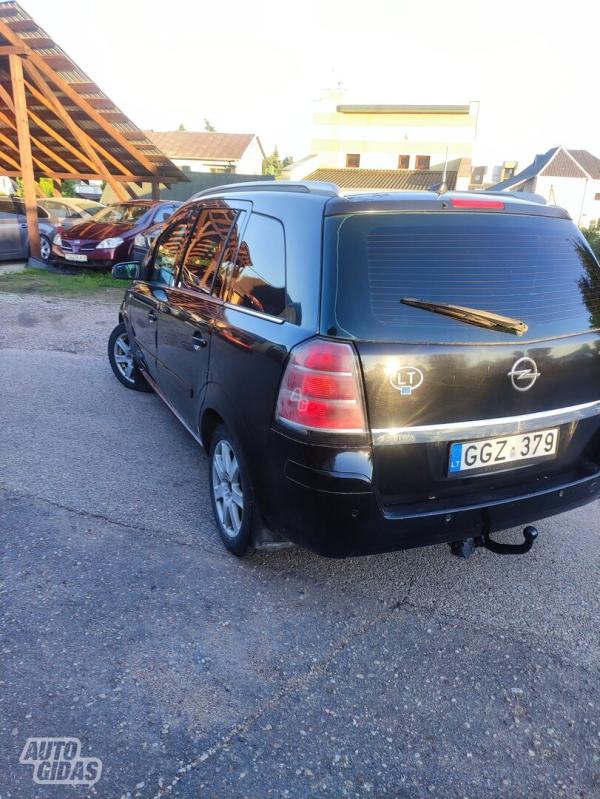 Melns Opel Zafira 2006 Utena, ar dzinēja tilpumu 1.90 L un nobraukumu 297 tūkst. km par 1050 €, foto 3 vietnē AUTOMOTO.COM.LV
