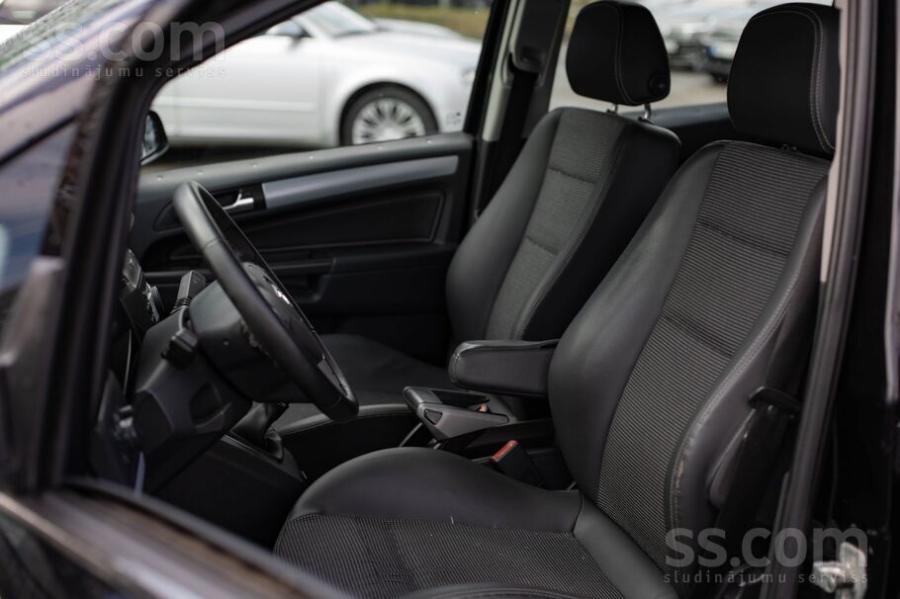 Melns Opel Zafira 2006 Rīga, ar dzinēja tilpumu 1.90 L un nobraukumu 242 tūkst. km par 1990 €, foto 13 vietnē AUTOMOTO.COM.LV