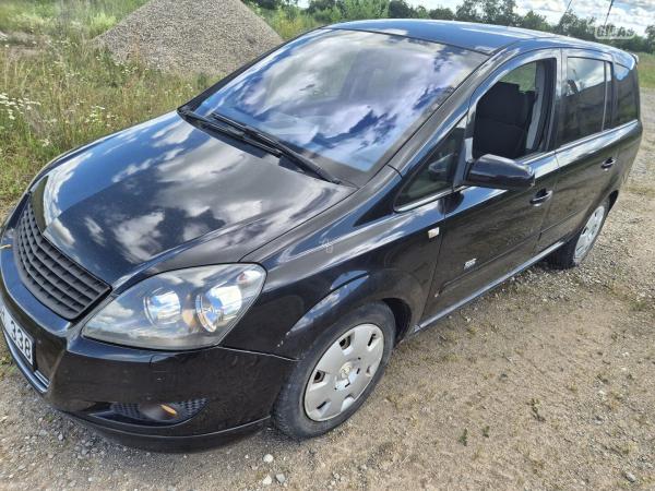 Black Opel Zafira 2006 in Kelme, with an engine capacity of 1.90 L and mileage of 300 thousand km for 500 €, photo 1 on AUTOMOTO.COM.LV