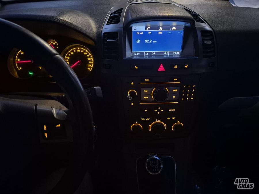 Black Opel Zafira 2006 in Kelme, with an engine capacity of 1.90 L and mileage of 300 thousand km for 500 €, photo 11 on AUTOMOTO.COM.LV