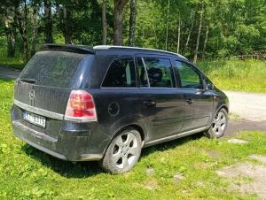 Черный Опель Зафира 2006 в Рига, объемом двигателя 1.90 л и пробегом 415 тыс. км за 1600 €, фото 3 на AUTOMOTO.COM.LV