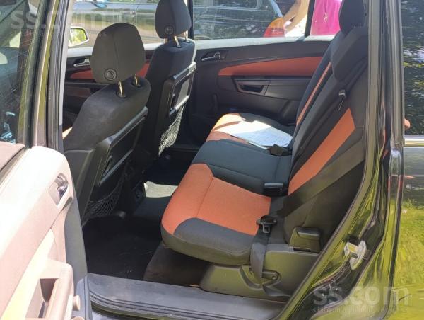 Melns Opel Zafira 2006 Rīga, ar dzinēja tilpumu 1.90 L un nobraukumu 415 tūkst. km par 1600 €, foto 4 vietnē AUTOMOTO.COM.LV