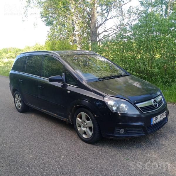 Black Opel Zafira 2006 in Daugavpils, with an engine capacity of 1.90 L and mileage of 400 thousand km for 650 €, photo 3 on AUTOMOTO.COM.LV