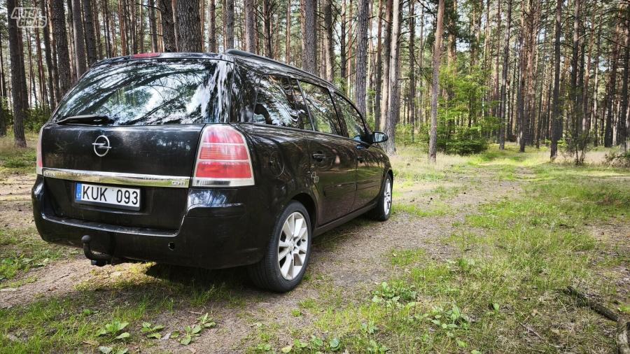 Черный Опель Зафира 2006 в Друскининкай, объемом двигателя 1.90 л и пробегом 260 тыс. км за 1400 €, фото 7 на AUTOMOTO.COM.LV