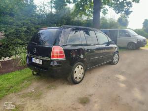 Melns Opel Zafira 2006 Viļņa, ar dzinēja tilpumu 1.90 L un nobraukumu 320 tūkst. km par 1150 €, foto 4 vietnē AUTOMOTO.COM.LV