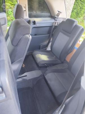 Melns Opel Zafira 2006 Viļņa, ar dzinēja tilpumu 1.90 L un nobraukumu 320 tūkst. km par 1150 €, foto 12 vietnē AUTOMOTO.COM.LV