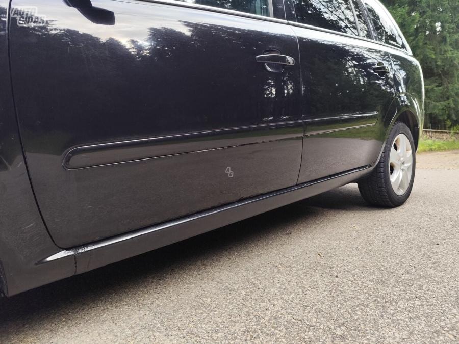 Melns Opel Zafira 2006 Telšiai, ar dzinēja tilpumu 1.90 L un nobraukumu 378 tūkst. km par 1150 €, foto 8 vietnē AUTOMOTO.COM.LV