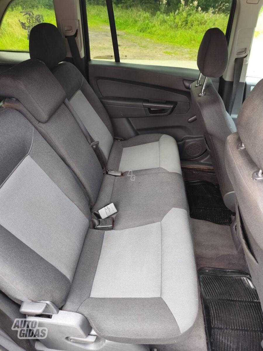 Melns Opel Zafira 2006 Telšiai, ar dzinēja tilpumu 1.90 L un nobraukumu 378 tūkst. km par 1150 €, foto 11 vietnē AUTOMOTO.COM.LV