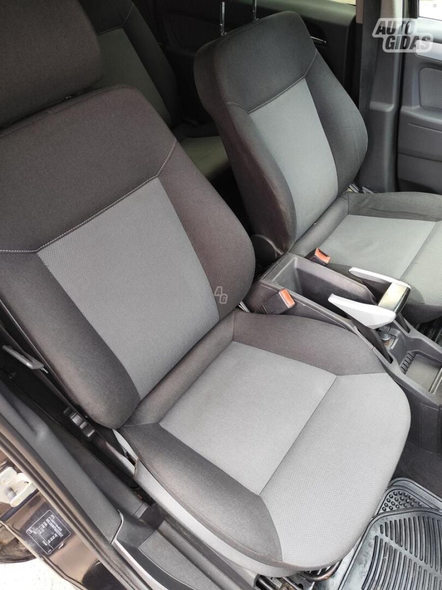 Melns Opel Zafira 2006 Telšiai, ar dzinēja tilpumu 1.90 L un nobraukumu 378 tūkst. km par 1150 €, foto 12 vietnē AUTOMOTO.COM.LV
