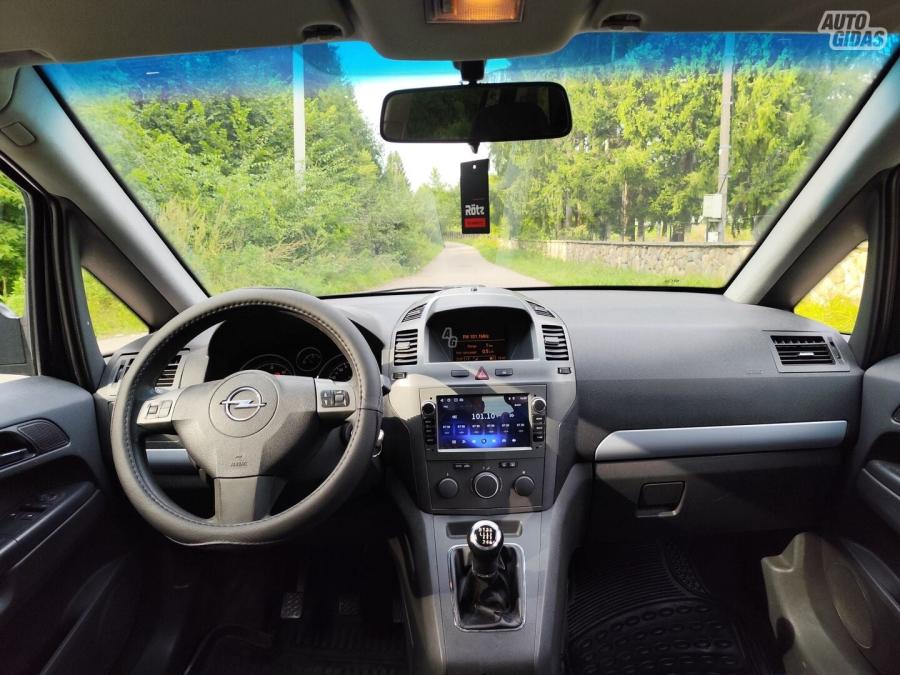 Melns Opel Zafira 2006 Telšiai, ar dzinēja tilpumu 1.90 L un nobraukumu 378 tūkst. km par 1150 €, foto 13 vietnē AUTOMOTO.COM.LV