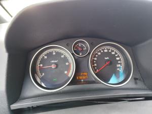 Melns Opel Zafira 2006 Telšiai, ar dzinēja tilpumu 1.90 L un nobraukumu 378 tūkst. km par 1150 €, foto 15 vietnē AUTOMOTO.COM.LV