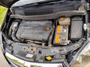 Melns Opel Zafira 2006 Telšiai, ar dzinēja tilpumu 1.90 L un nobraukumu 378 tūkst. km par 1150 €, foto 16 vietnē AUTOMOTO.COM.LV