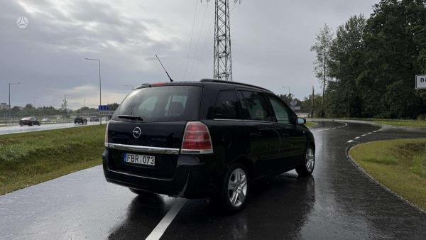 Melns Opel Zafira 2006 Kauņa, ar dzinēja tilpumu 1.91 L un nobraukumu 303 tūkst. km par 1750 €, foto 6 vietnē AUTOMOTO.COM.LV