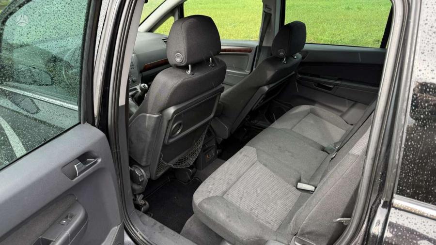 Melns Opel Zafira 2006 Kauņa, ar dzinēja tilpumu 1.91 L un nobraukumu 303 tūkst. km par 1750 €, foto 11 vietnē AUTOMOTO.COM.LV