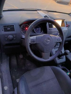 Melns Opel Zafira 2006 Viļņa, ar dzinēja tilpumu 1.91 L un nobraukumu 342 tūkst. km par 595 €, foto 10 vietnē AUTOMOTO.COM.LV