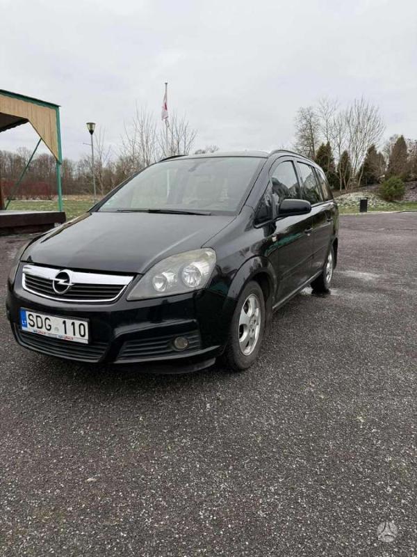 Black Opel Zafira 2007 in Jurbarkas, with an engine capacity of 1.80 L and mileage of 259 thousand km for 2100 €, photo 1 on AUTOMOTO.COM.LV