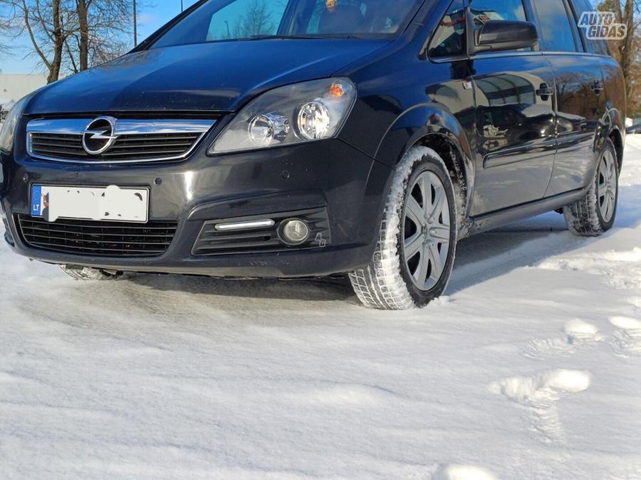 Black Opel Zafira 2007 in Kaunas, with an engine capacity of 1.90 L and mileage of 280 thousand km for 1450 €, photo 3 on AUTOMOTO.COM.LV