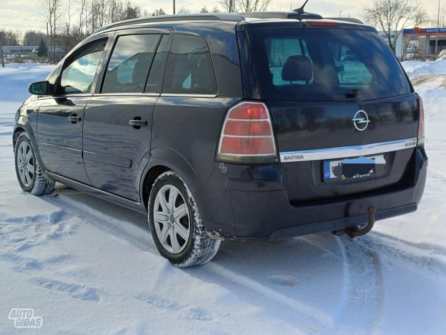 Black Opel Zafira 2007 in Kaunas, with an engine capacity of 1.90 L and mileage of 280 thousand km for 1450 €, photo 8 on AUTOMOTO.COM.LV