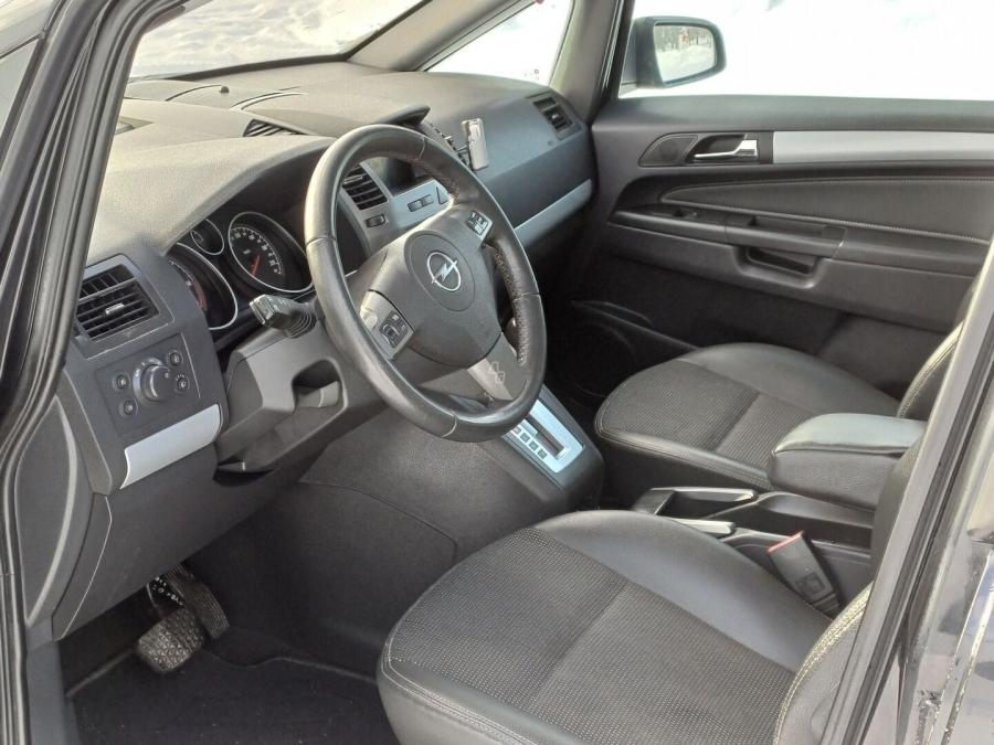 Black Opel Zafira 2007 in Kaunas, with an engine capacity of 1.90 L and mileage of 280 thousand km for 1450 €, photo 12 on AUTOMOTO.COM.LV