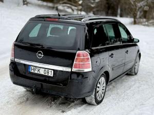 Black Opel Zafira 2007 in Vilnius, with an engine capacity of 2.00 L and mileage of 290 thousand km for 1500 €, photo 4 on AUTOMOTO.COM.LV