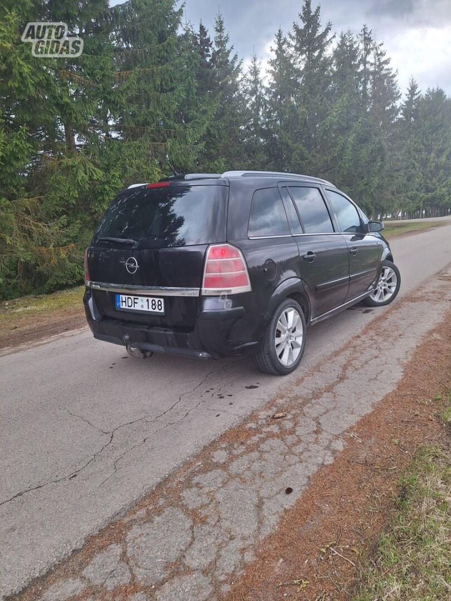 Melns Opel Zafira 2007 Telšiai, ar dzinēja tilpumu 1.90 L un nobraukumu 240 tūkst. km par 850 €, foto 5 vietnē AUTOMOTO.COM.LV