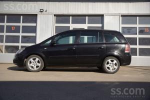 Black Opel Zafira 2007 in Riga, with an engine capacity of 1.90 L and mileage of 275 thousand km for 1690 €, photo 5 on AUTOMOTO.COM.LV