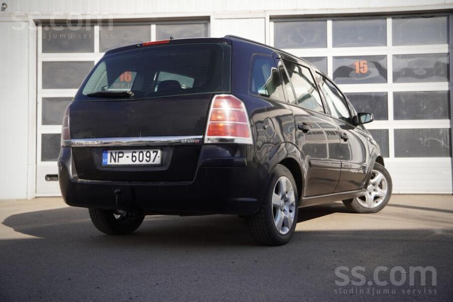 Black Opel Zafira 2007 in Riga, with an engine capacity of 1.90 L and mileage of 275 thousand km for 1690 €, photo 11 on AUTOMOTO.COM.LV