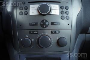 Black Opel Zafira 2007 in Riga, with an engine capacity of 1.90 L and mileage of 275 thousand km for 1690 €, photo 19 on AUTOMOTO.COM.LV