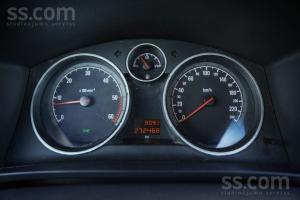 Black Opel Zafira 2007 in Riga, with an engine capacity of 1.90 L and mileage of 275 thousand km for 1690 €, photo 20 on AUTOMOTO.COM.LV