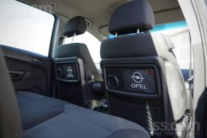 Black Opel Zafira 2007 in Riga, with an engine capacity of 1.90 L and mileage of 275 thousand km for 1690 €, photo 26 on AUTOMOTO.COM.LV