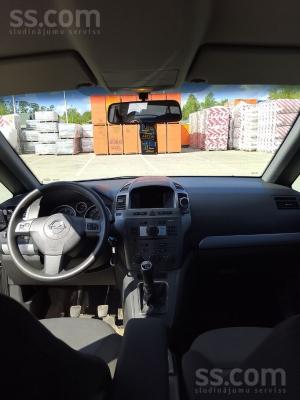 Melns Opel Zafira 2007 Daugavpils, ar dzinēja tilpumu 1.90 L un nobraukumu 289 tūkst. km par 1400 €, foto 9 vietnē AUTOMOTO.COM.LV