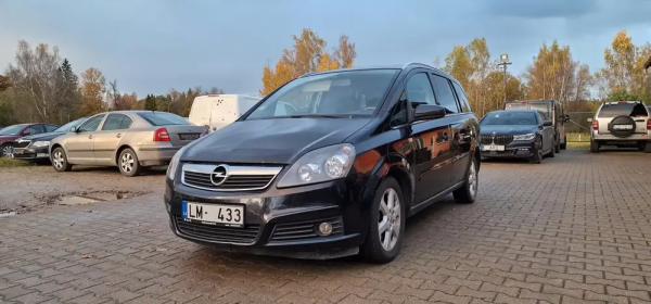 Black Opel Zafira 2007 in Valmiera, with an engine capacity of 1.90 L and mileage of 311 thousand km for 1200 €, photo 6 on AUTOMOTO.COM.LV