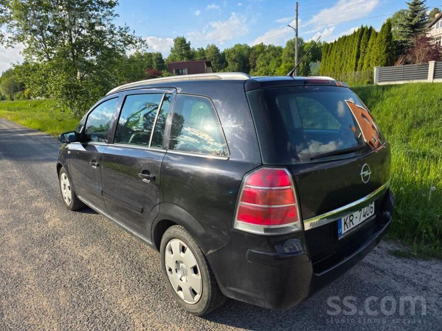 Melns Opel Zafira 2007 Rīga, ar dzinēja tilpumu 1.90 L un nobraukumu 368 tūkst. km par 1700 €, foto 5 vietnē AUTOMOTO.COM.LV