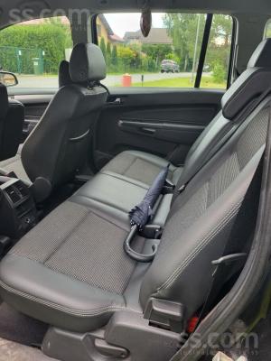 Melns Opel Zafira 2007 Rīga, ar dzinēja tilpumu 1.90 L un nobraukumu 368 tūkst. km par 1700 €, foto 8 vietnē AUTOMOTO.COM.LV