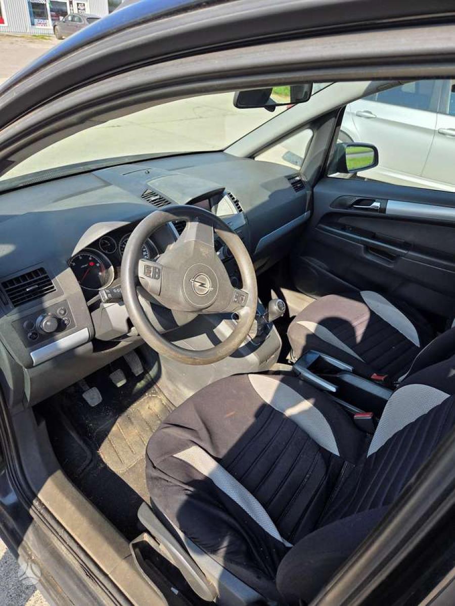Melns Opel Zafira 2007 Panevēža, ar dzinēja tilpumu 1.91 L un nobraukumu 315 tūkst. km par 500 €, foto 8 vietnē AUTOMOTO.COM.LV