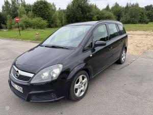 Melns Opel Zafira 2007 Viļņa, ar dzinēja tilpumu 1.91 L un nobraukumu 369 tūkst. km par 650 €, foto  vietnē AUTOMOTO.COM.LV
