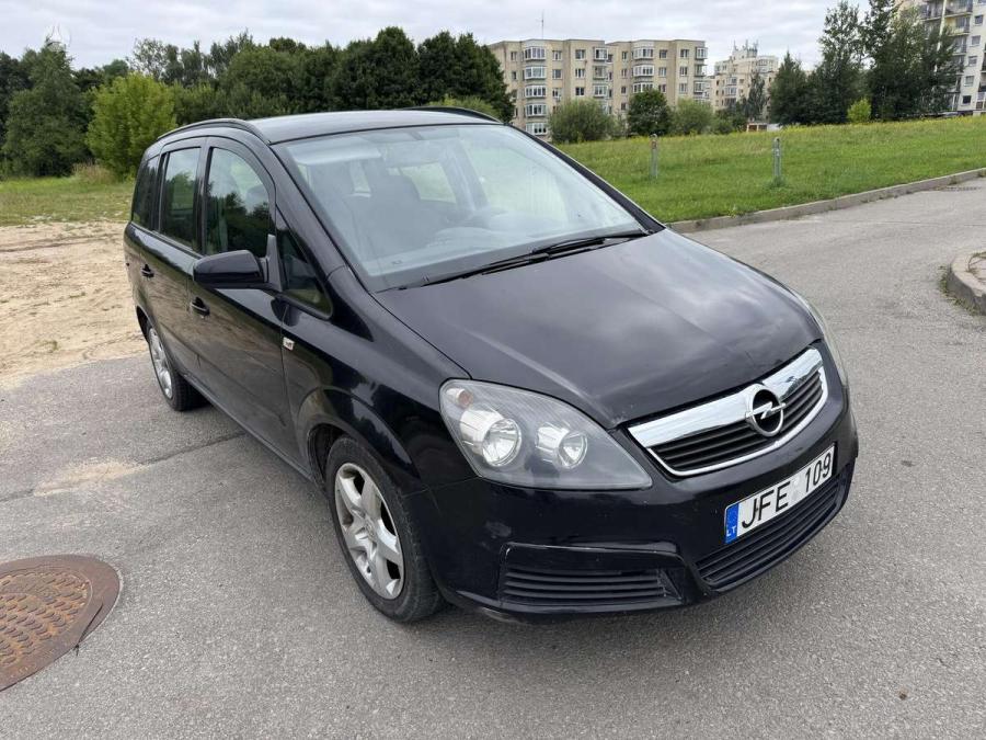 Melns Opel Zafira 2007 Viļņa, ar dzinēja tilpumu 1.91 L un nobraukumu 369 tūkst. km par 650 €, foto 3 vietnē AUTOMOTO.COM.LV