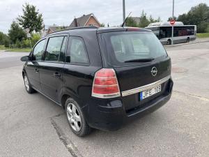 Melns Opel Zafira 2007 Viļņa, ar dzinēja tilpumu 1.91 L un nobraukumu 369 tūkst. km par 650 €, foto 5 vietnē AUTOMOTO.COM.LV