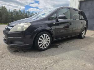 Black Opel Zafira 2007 in Prienai, with an engine capacity of 1.91 L and mileage of 475 thousand km for 1100 €, photo 3 on AUTOMOTO.COM.LV