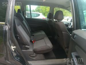 Black Opel Zafira 2007 in Riga, with an engine capacity of 1.80 L and mileage of 253 thousand km for 1600 €, photo 11 on AUTOMOTO.COM.LV