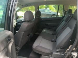 Black Opel Zafira 2007 in Riga, with an engine capacity of 1.80 L and mileage of 253 thousand km for 1600 €, photo 12 on AUTOMOTO.COM.LV