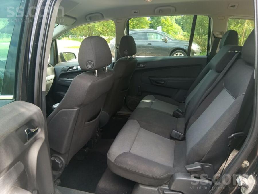 Black Opel Zafira 2007 in Riga, with an engine capacity of 1.80 L and mileage of 253 thousand km for 1600 €, photo 12 on AUTOMOTO.COM.LV