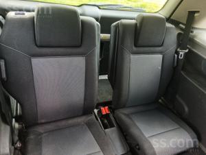 Black Opel Zafira 2007 in Riga, with an engine capacity of 1.80 L and mileage of 253 thousand km for 1600 €, photo 13 on AUTOMOTO.COM.LV